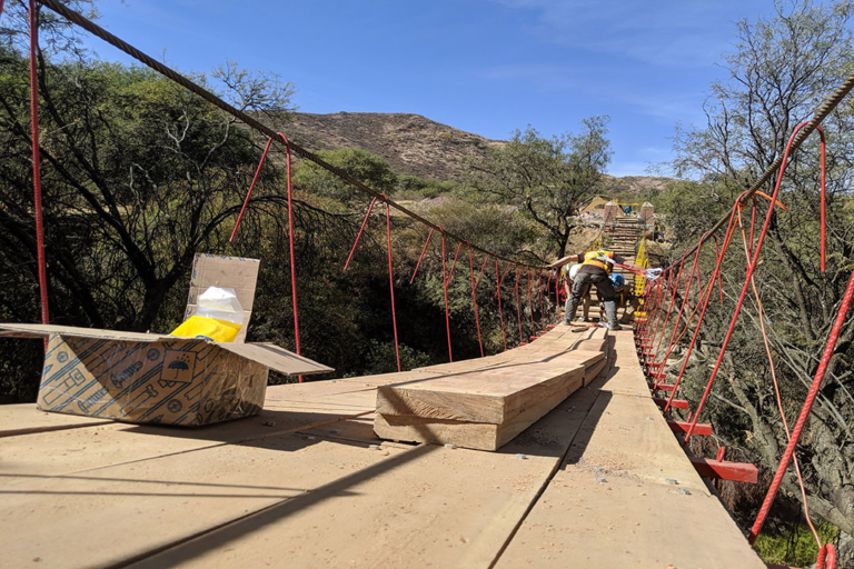 Bringing the classroom to Bolivia: how engineering students bridged a ...
